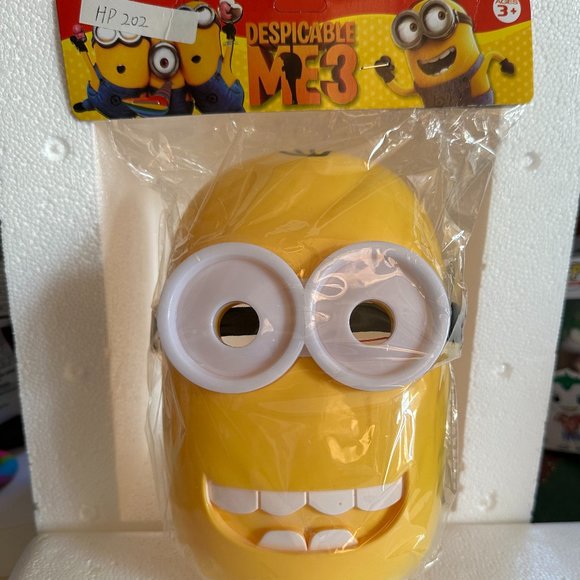 Costumes | Despicable Me3 Plastic Minion Mask With Lighted Goggles New ...